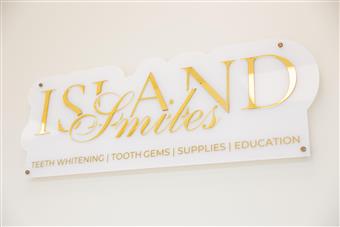 Island Smiles - Toronto CA-ON | Vagaro